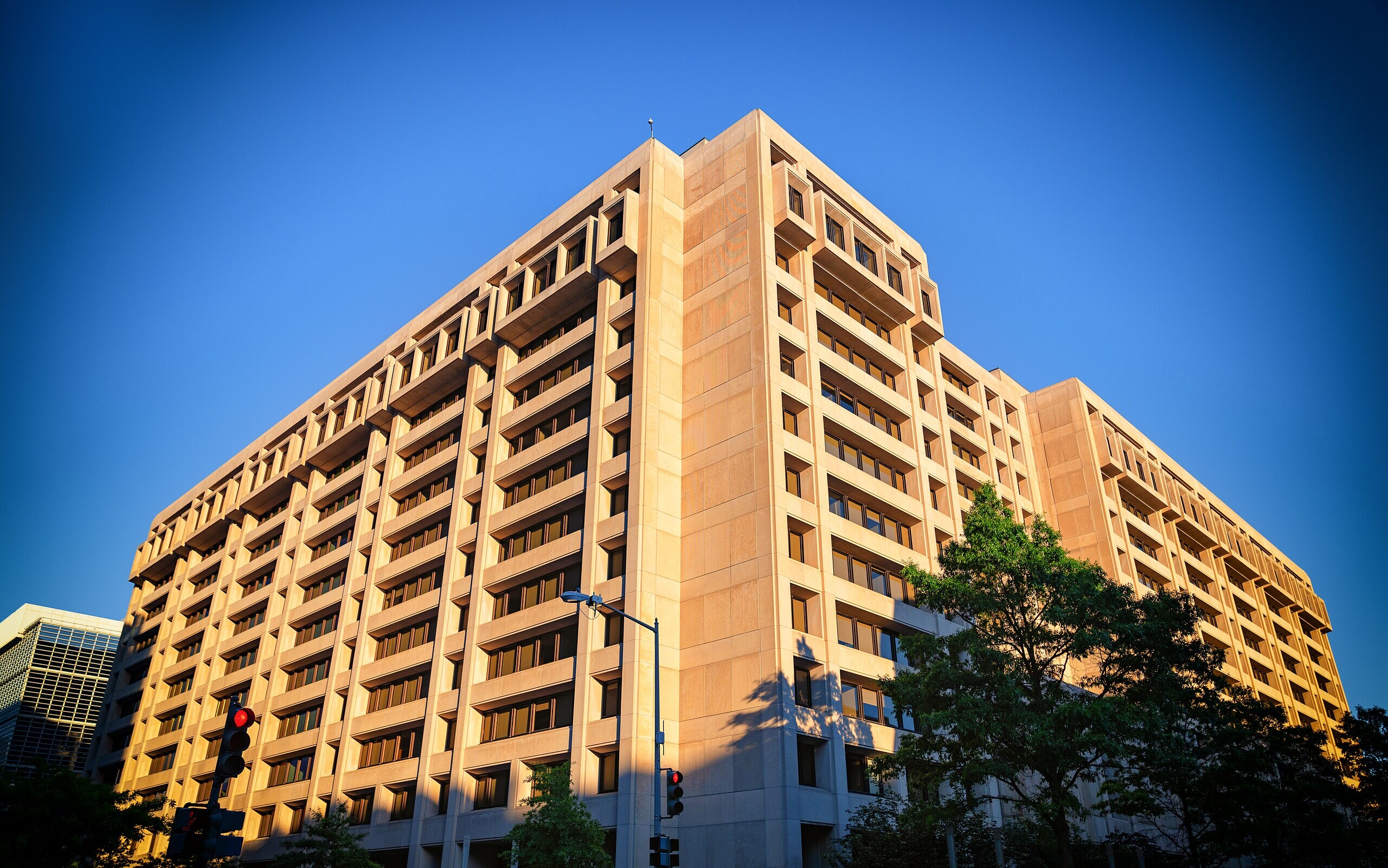 Pakistan Likely to Clear First Review of $7 Billion IMF Loan