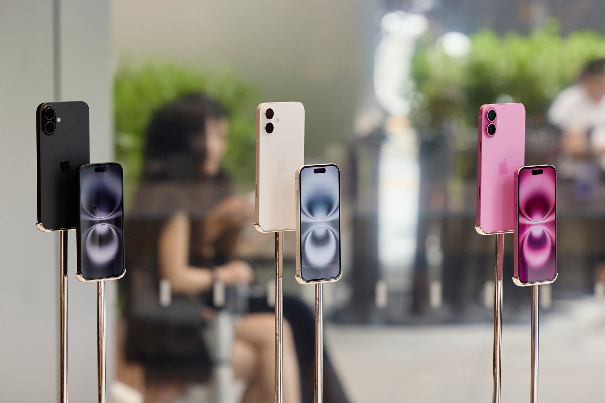 As Siri Privacy Violations Controversy Rages, Apple Says 'Committed To ...