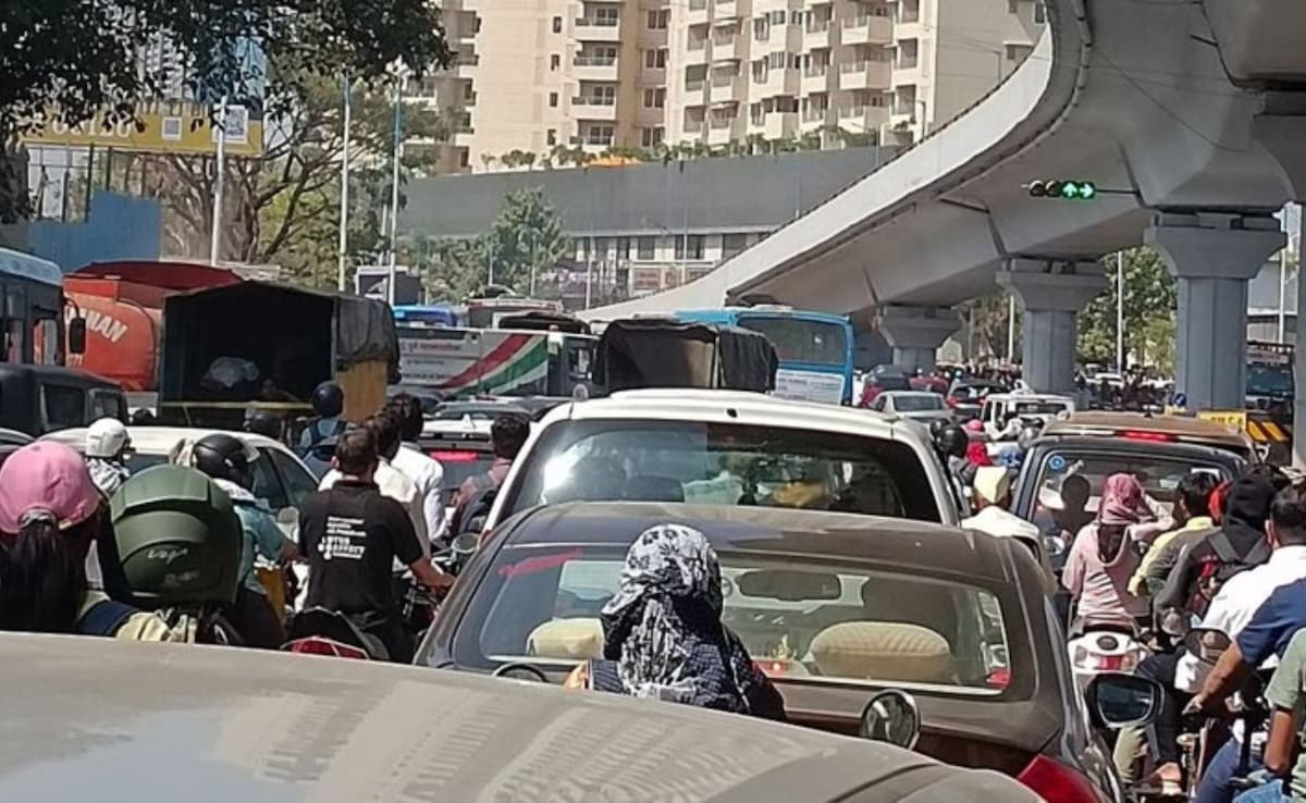 Pune Traffic Update: 5 Major Roads Including Laxmi Road Closed for Shiv ...