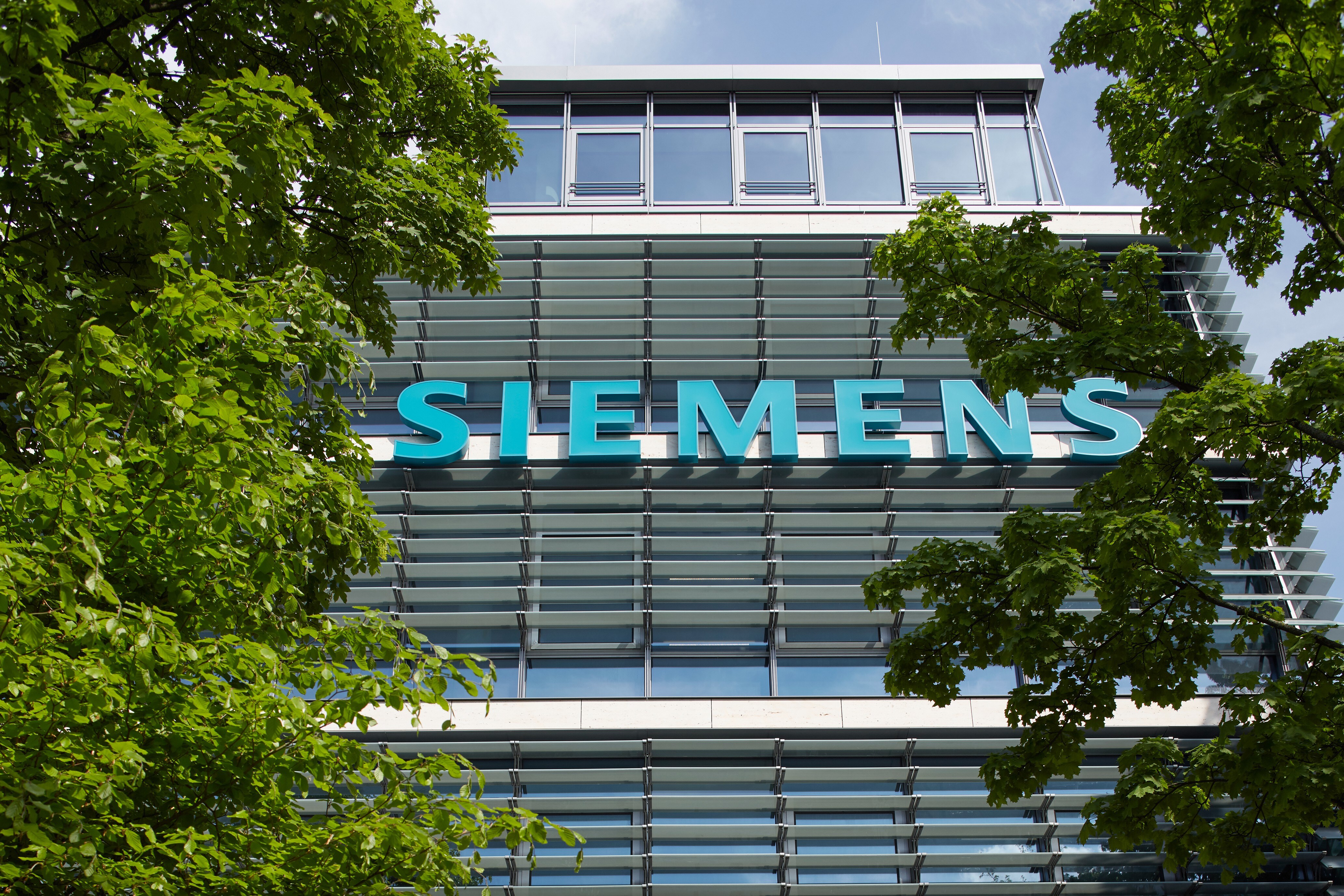 Siemens - Focus on Digitalisation, Decarbonisation: Prabhudas Lilladher