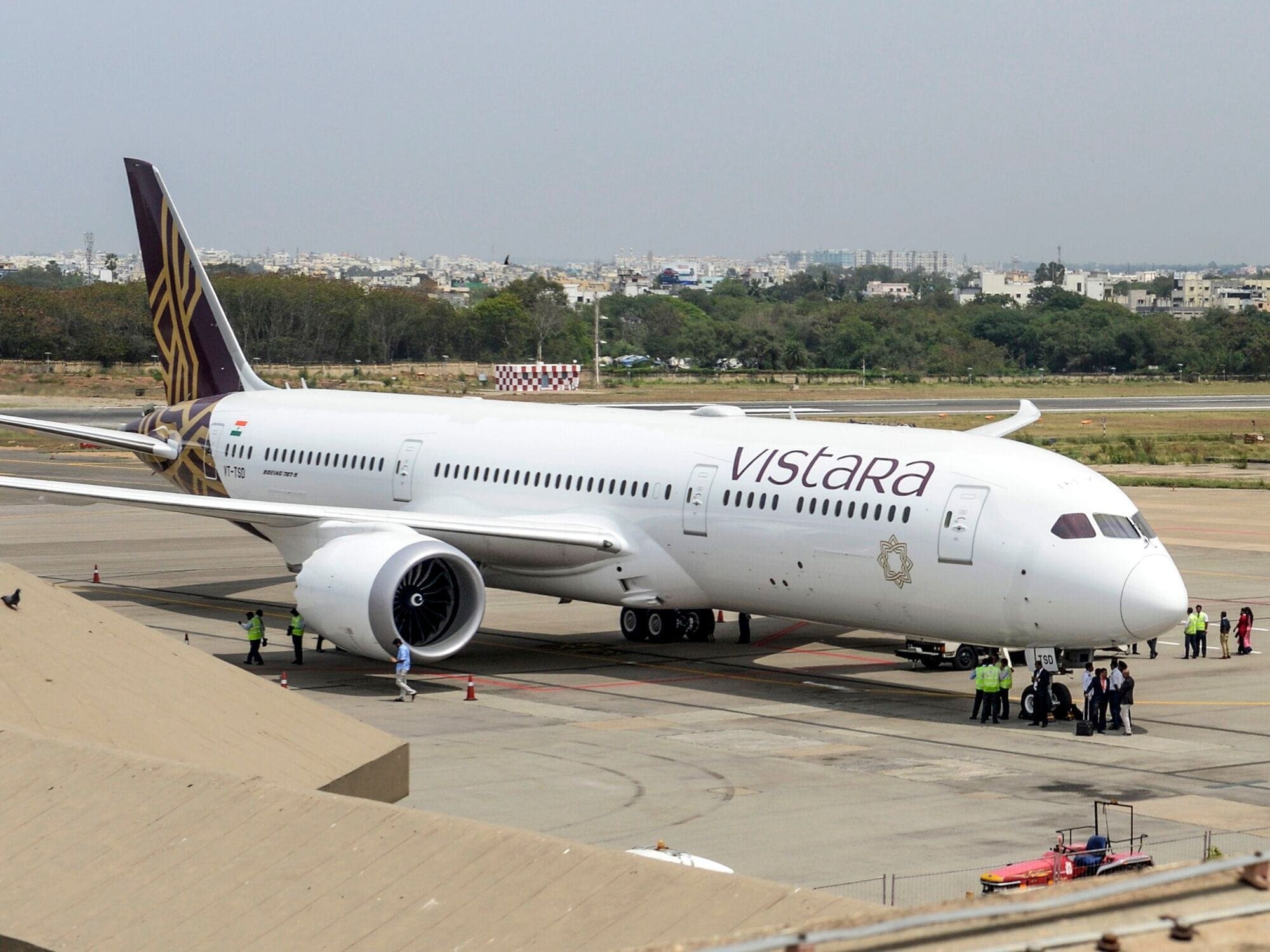 Supply-Chain Snags Mean Airline Cabin Crew Don’t Have Uniforms