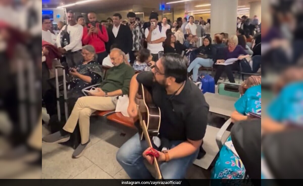 Viral Airport Concert: Passenger Sings Woh Lamhe Amid IndiGo Disruptions