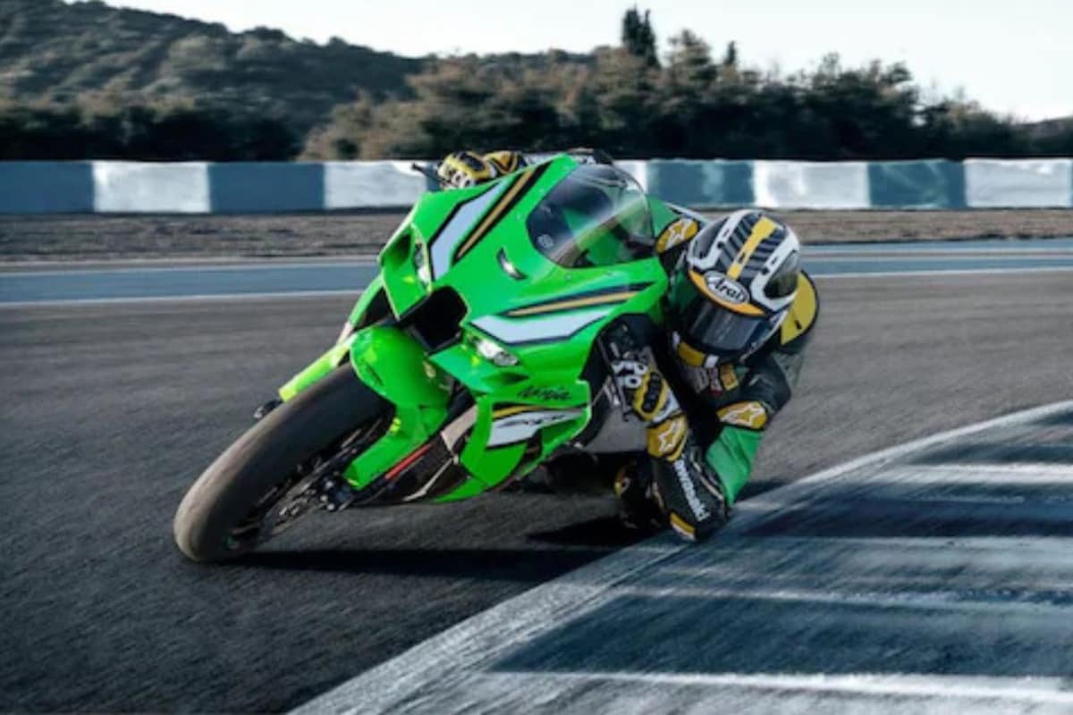 2026 Kawasaki Ninja ZX-10R Gets A Price Cut: Rs 2.5 Lakh Discount On Offer