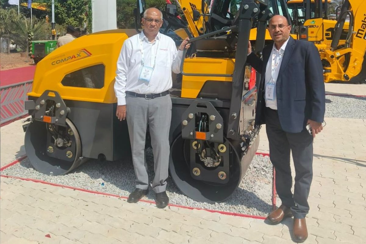 EXCON 2025: Mahindra Showcases Compax Mini Compactor With Dual ...