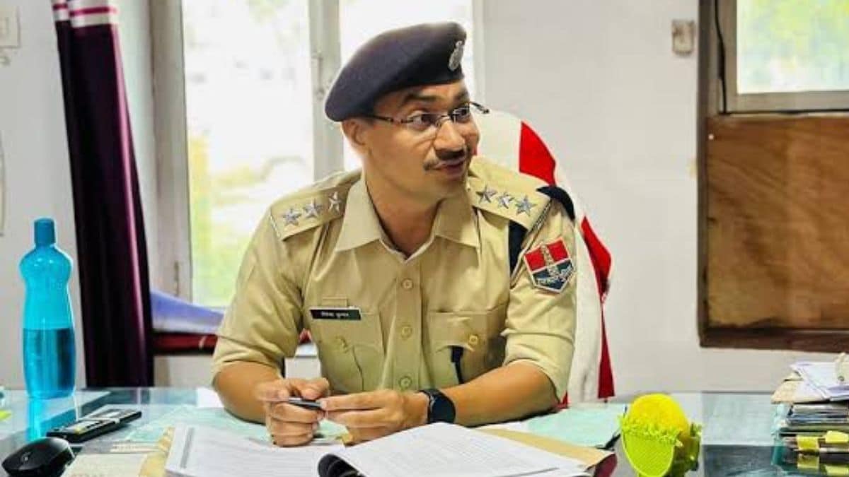 राजस्थान: वसूली के आरोप में RPS अफसर गिरफ्तार, SOG की फर्जी FIR भेज ...