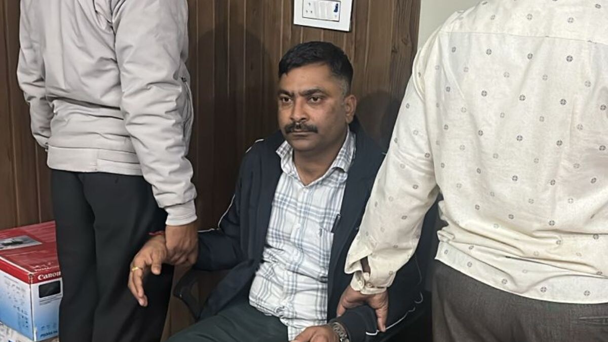 ACB Action: कांस्टेबल ने की थी 30000 रुपये रिश्वत की डील, 20000 रुपये ...