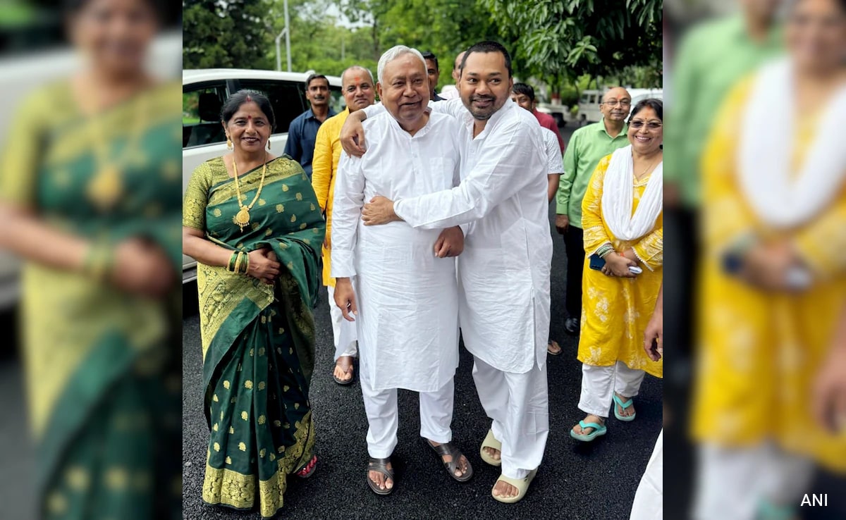 Chief Minister Nitish Kumar's Son Nishant Kumar May Soon Enter Bihar ...