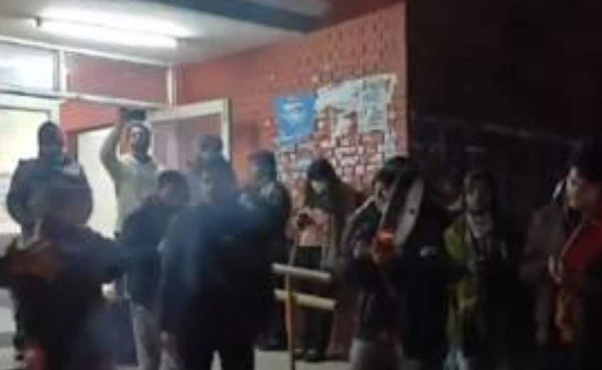 Udit Raj, JNU Slogans: 'Way Of Protest': Congress Leader Defends ...