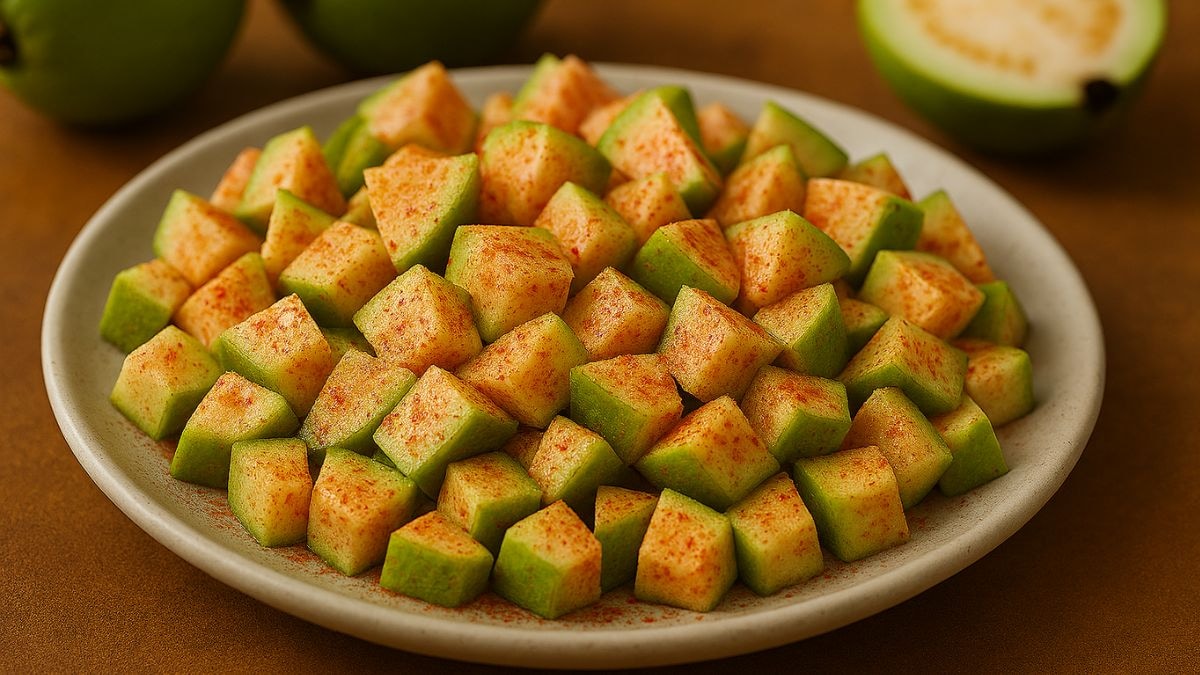 Kolkata-Style Guava Chaat Recipe: A Tangy Winter Snack Youll Love ...