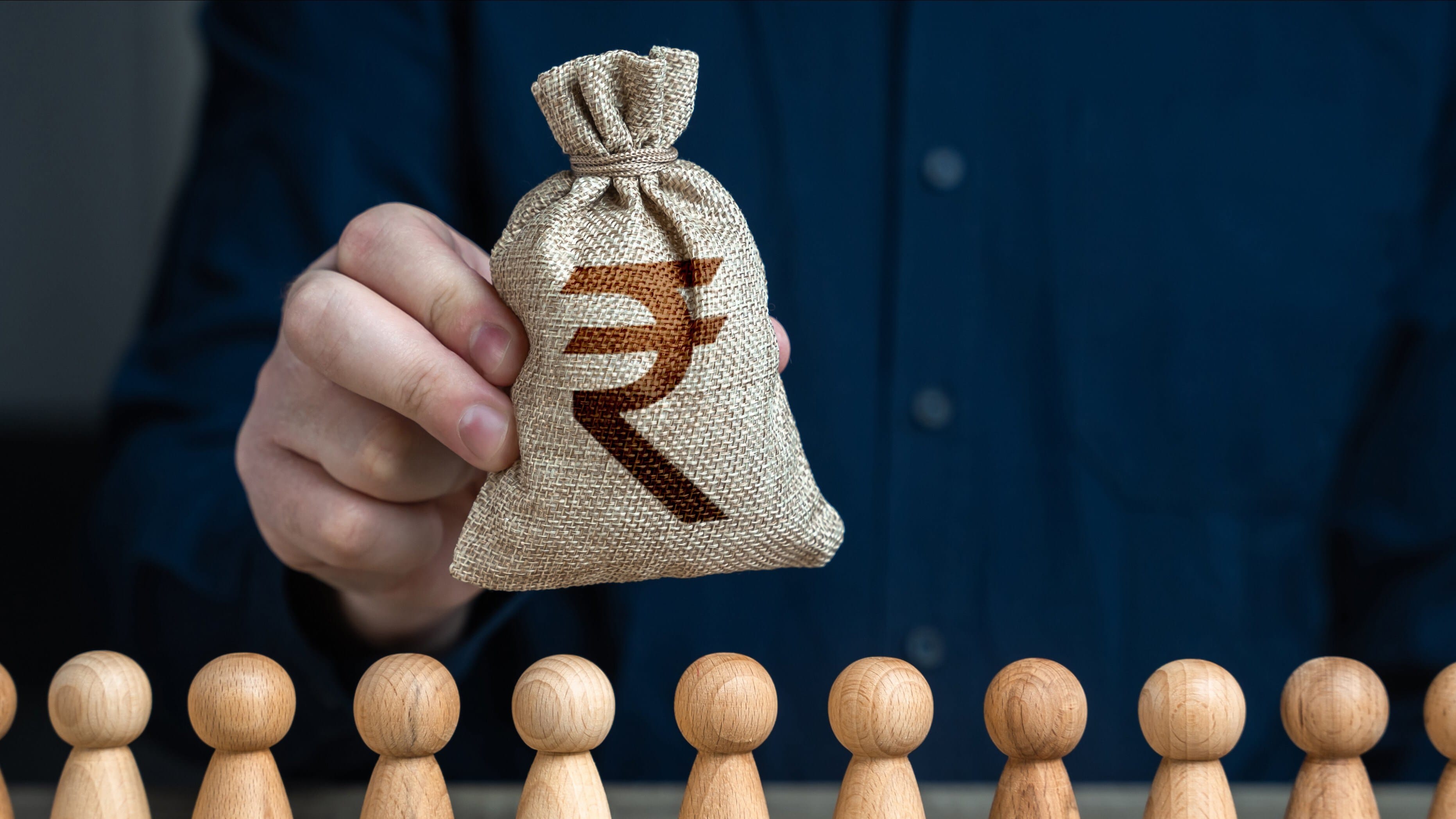 8th Pay Commission: Employee Forum Marks Dissent Over 'Continued Delay ...