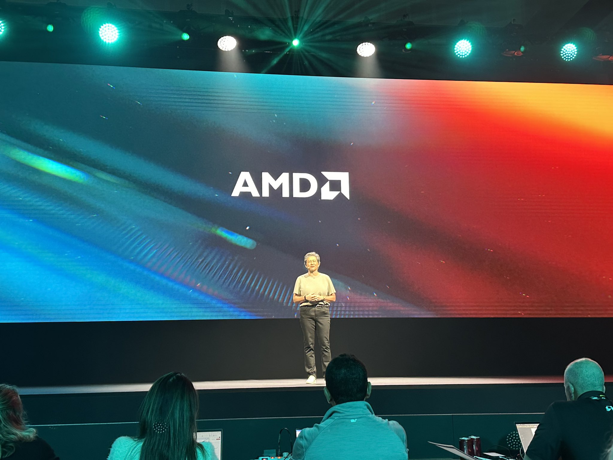 Who Is Lisa Su? AMD CEO Taking On Rival Nvidia To Increase Market Share ...