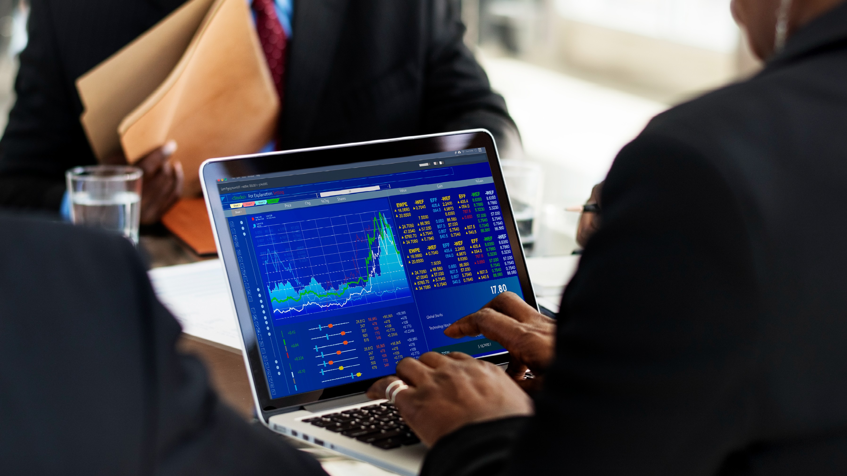 Why Nithin Kamath Used Two Demat Accounts — And Why You Should, Too