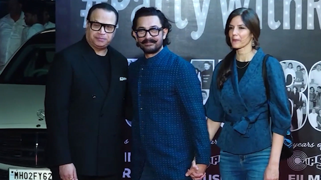 Aamir Khan, Gauri Spratt Twins In Blue As They Reach For Ramesh Taurani ...