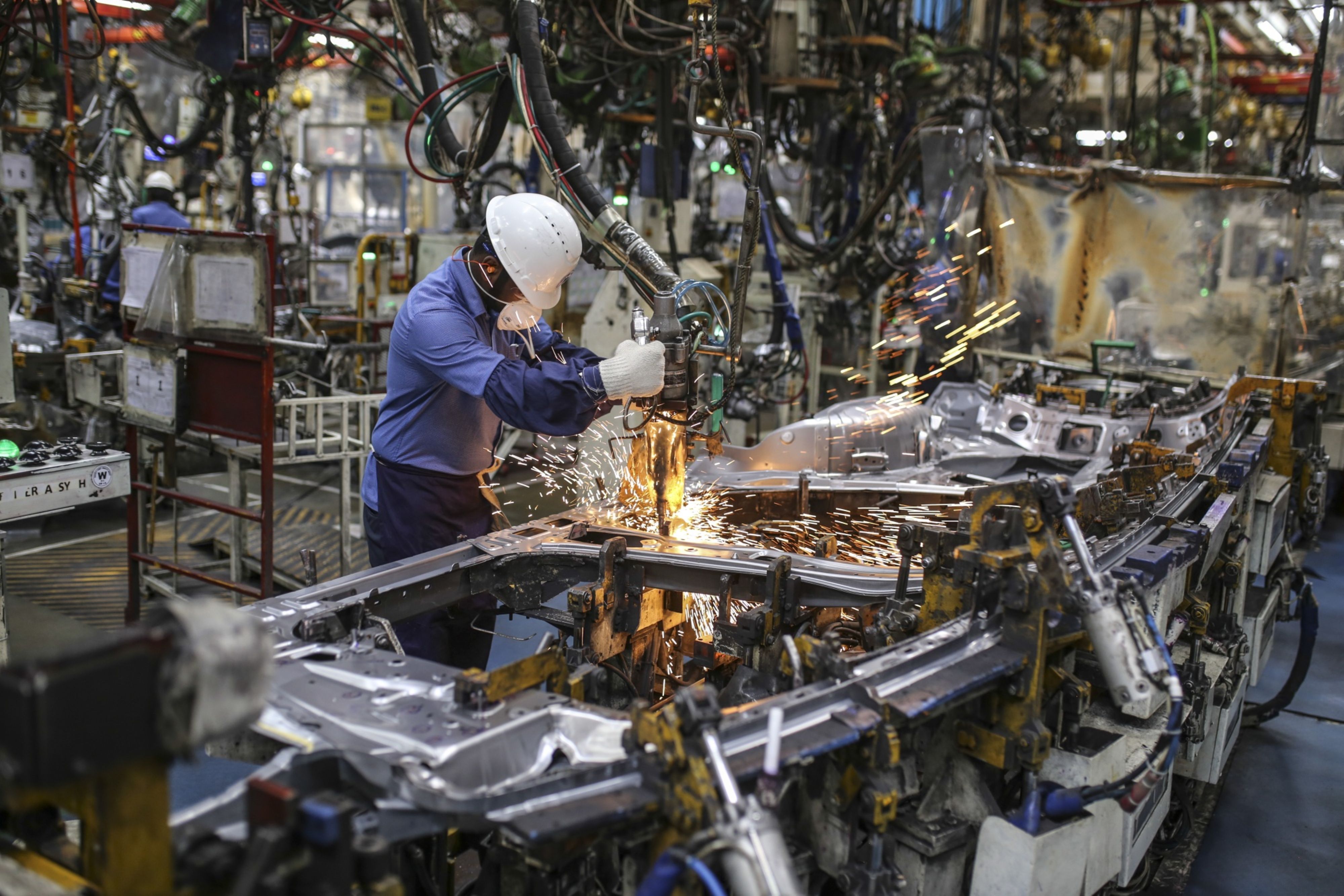 Manufacturing Employment Halves In Five Years: CEDA-CMIE