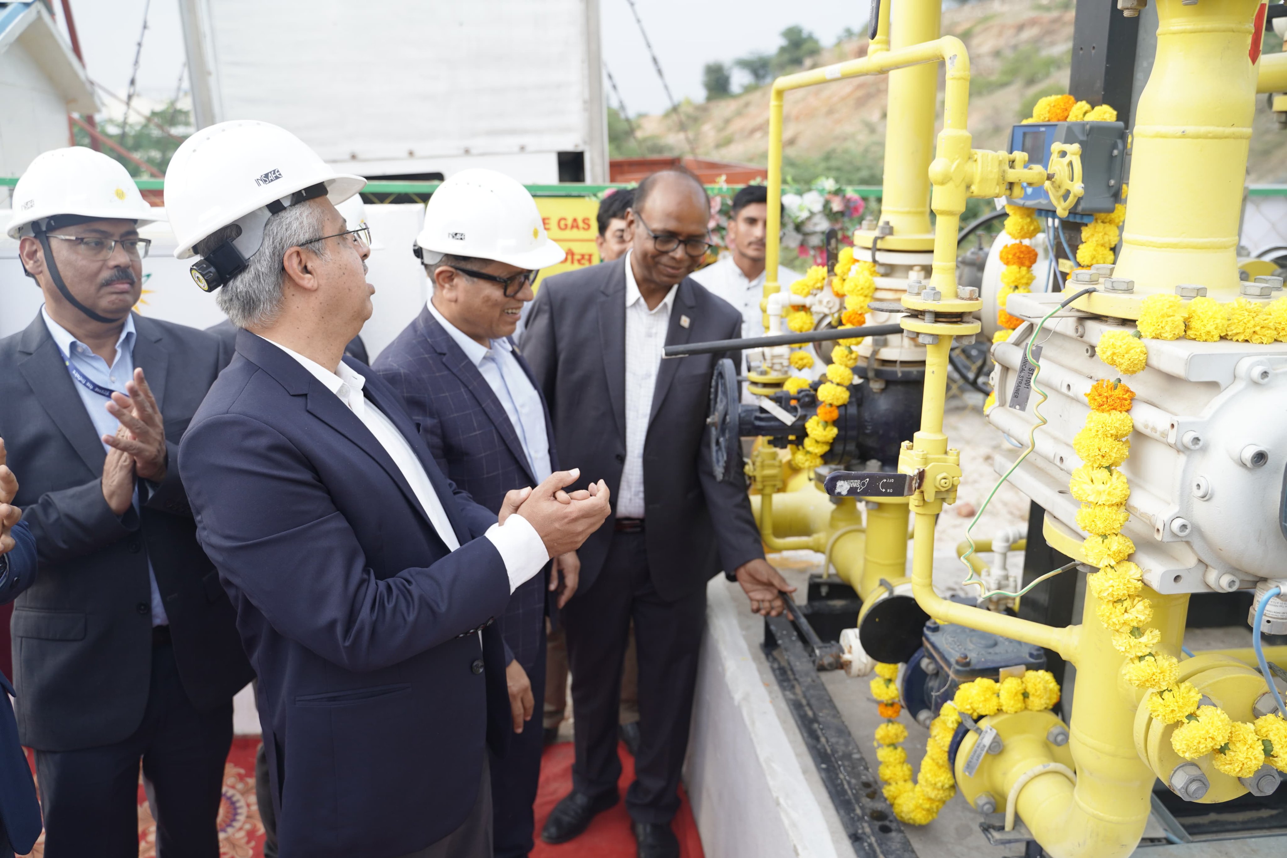 IGL Signs Pact For Natural Gas Distribution In Saudi Arabia