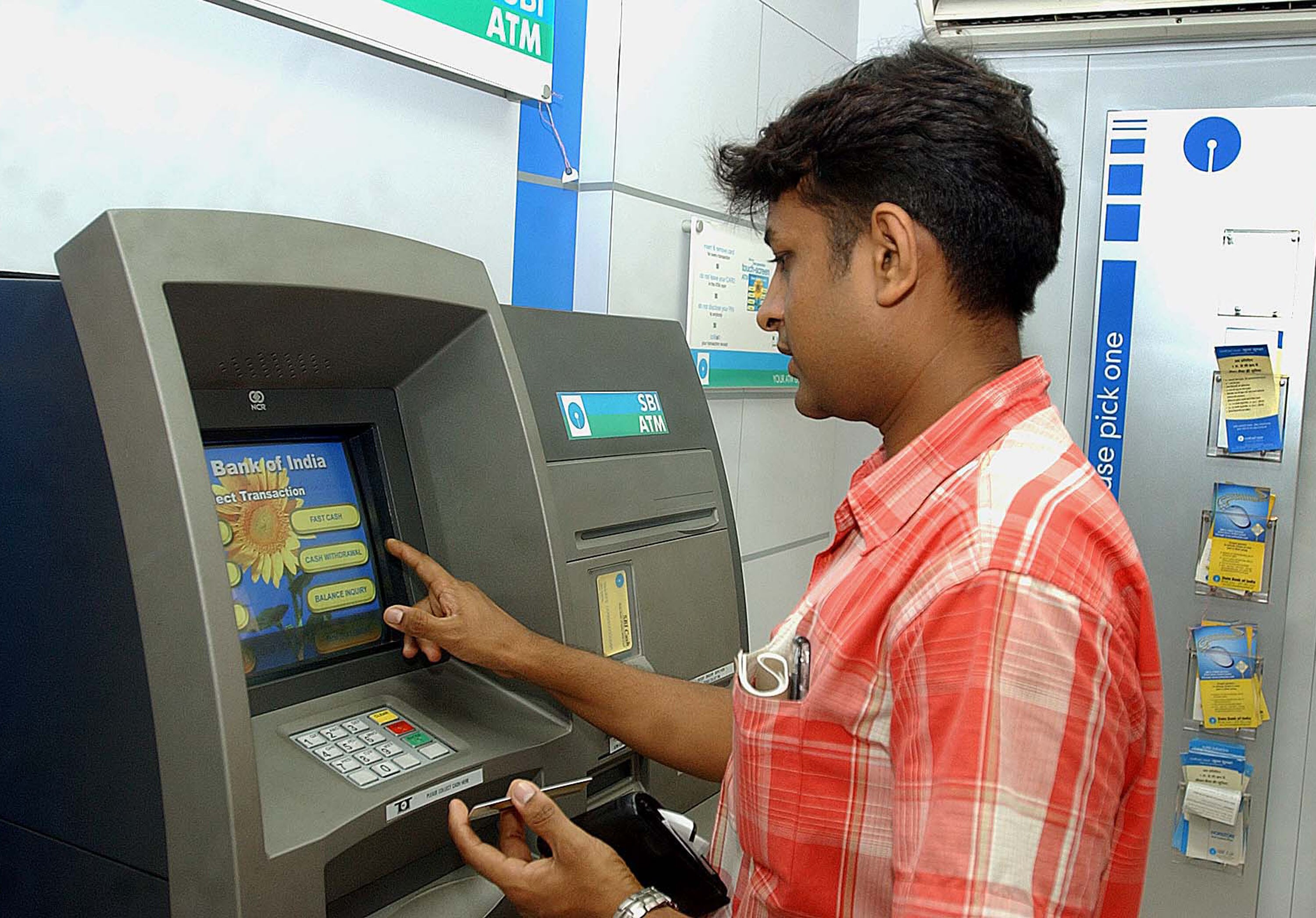 SBI Says Examining Currency Notes At All ATMs After Reports Of Fake Rs ...