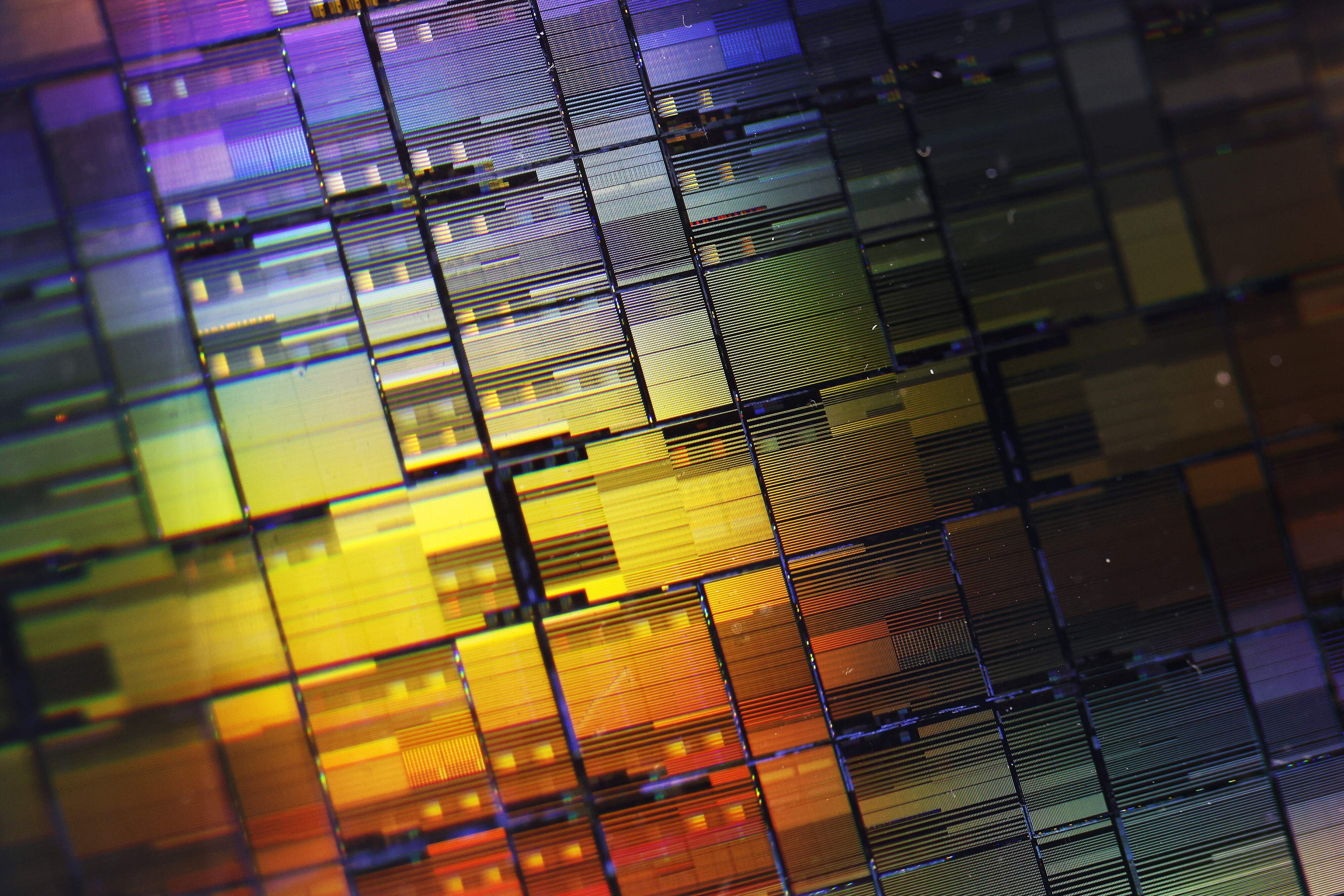 Japan to Spend $2 Billion on AI, Semiconductors in Extra Budget