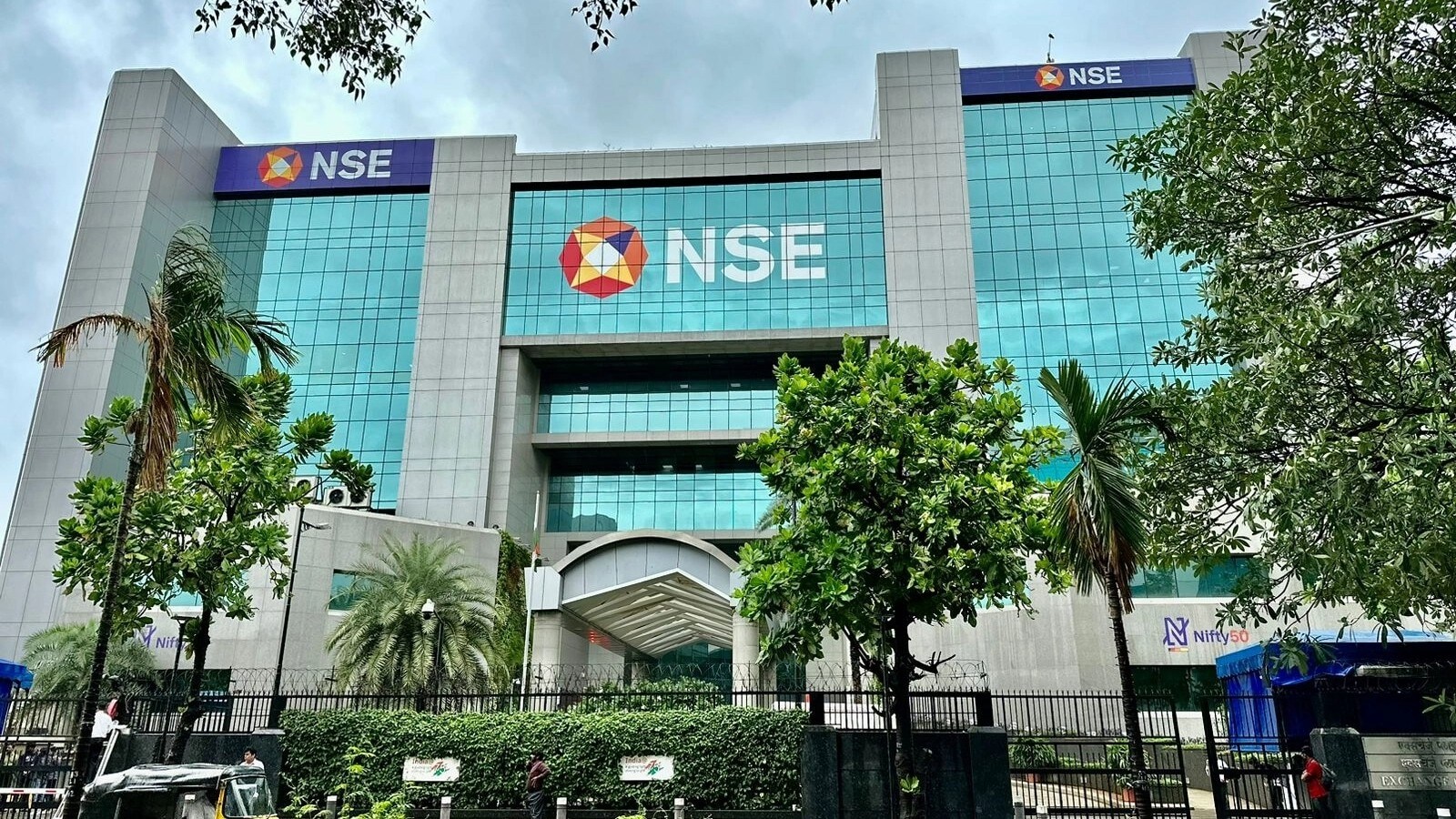Market Rally Yet To See Participation From Large-Cap Stocks, Say Experts