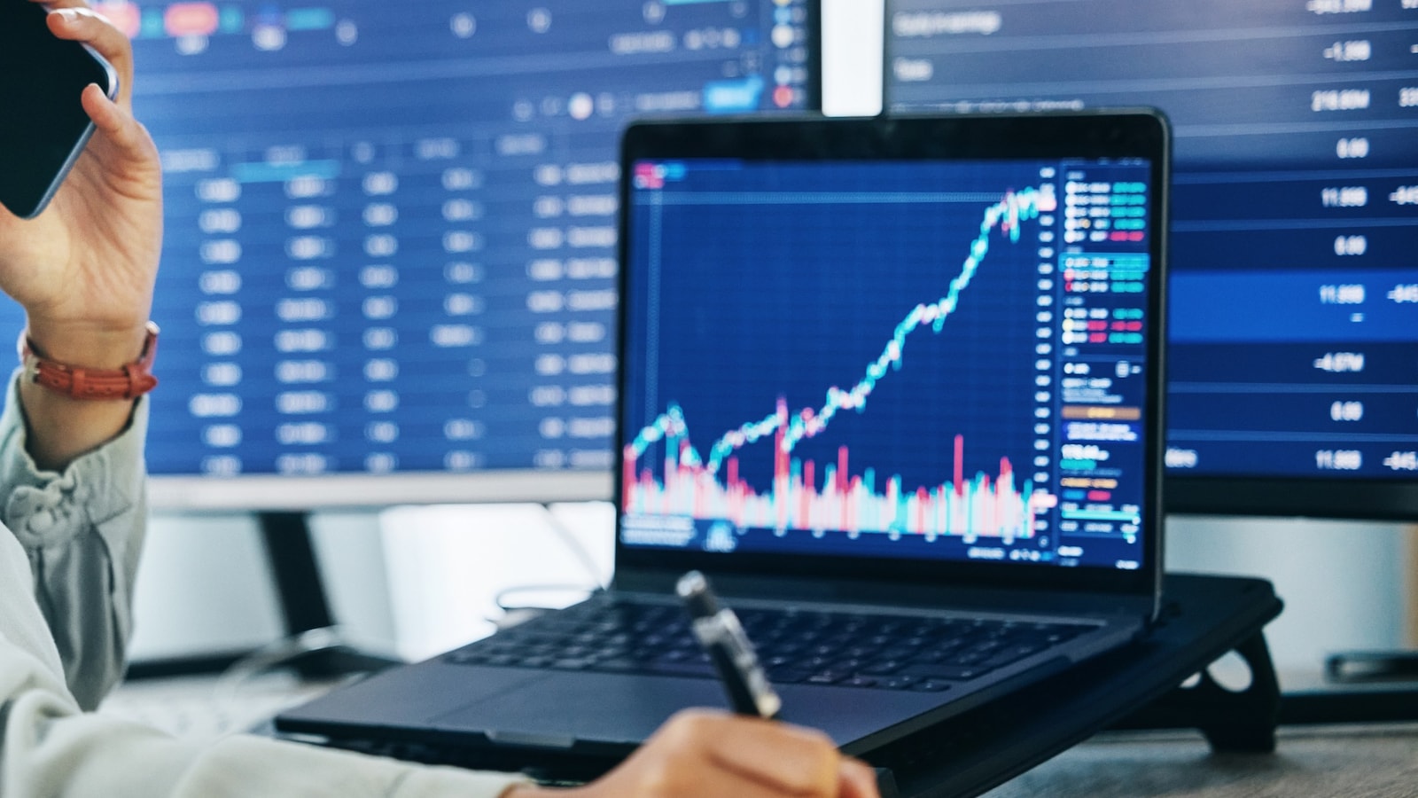 Nifty Faces Resistance Near May 11 Gap Zone; Key Support Seen At 23,800