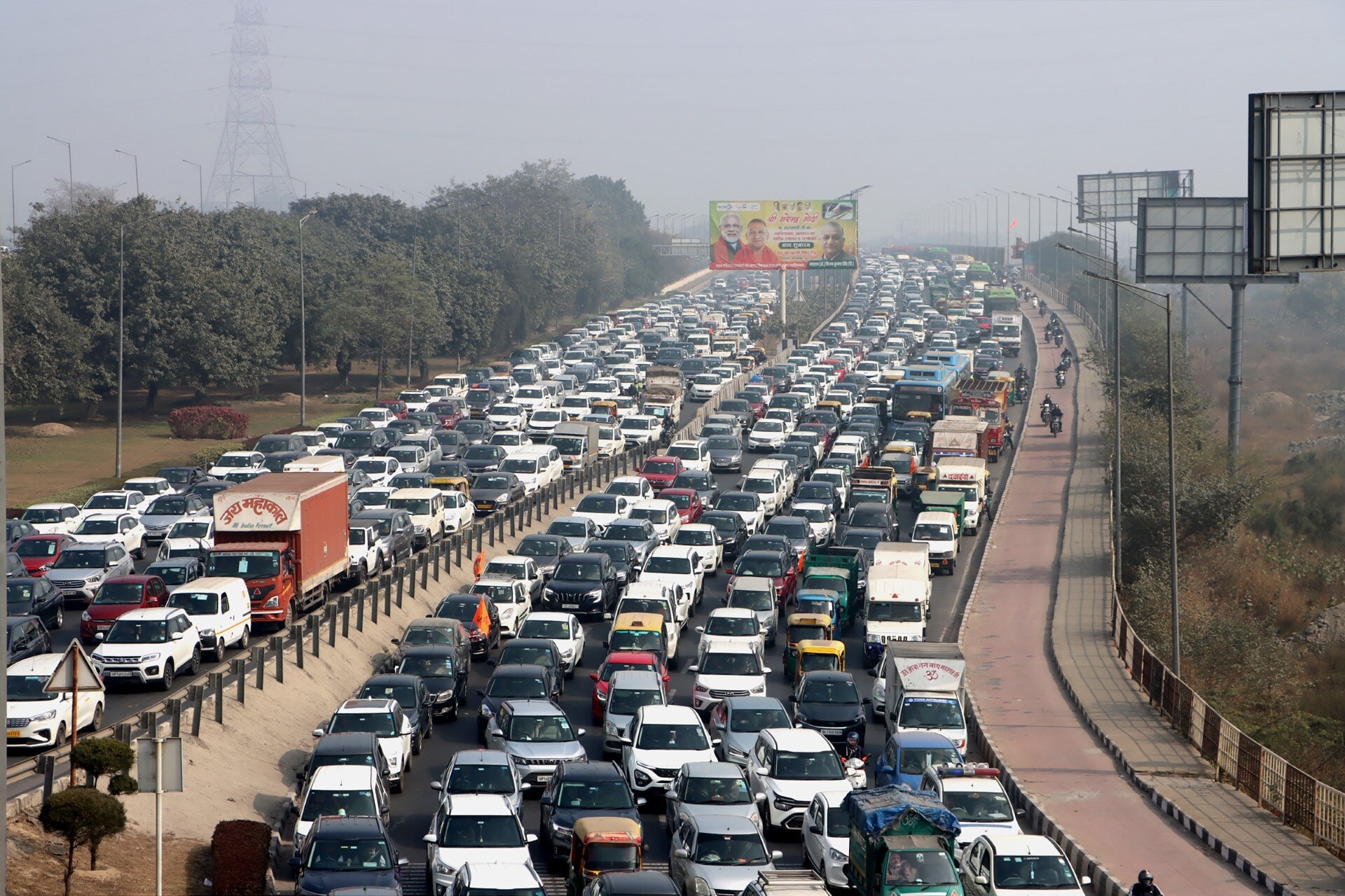 Vehicles Stuck For 4 Days After Huge Traffic Jam On Delhi–Kolkata ...