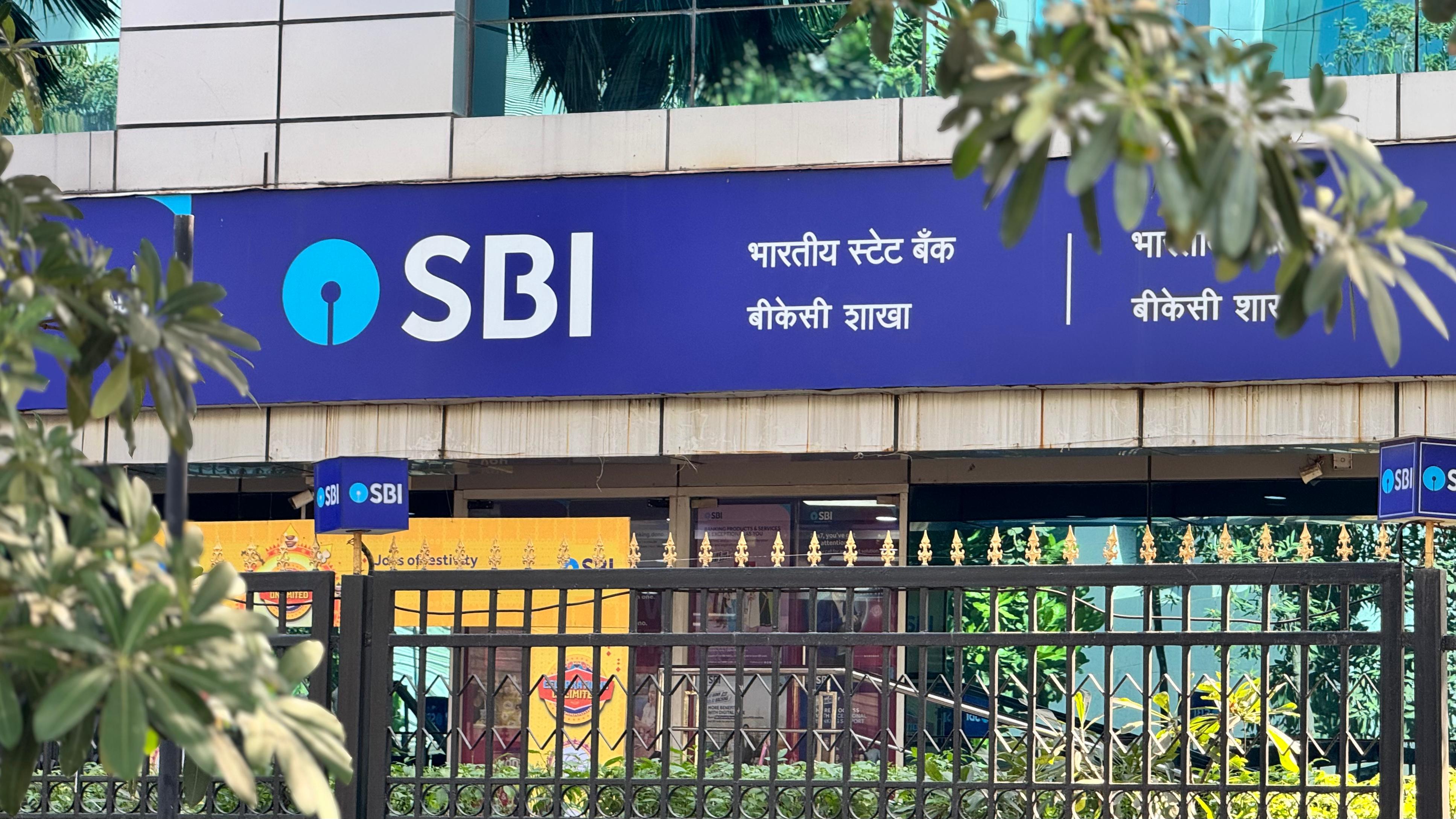 Check SBI Latest Savings Account Interest Rates And FD Interest Rates