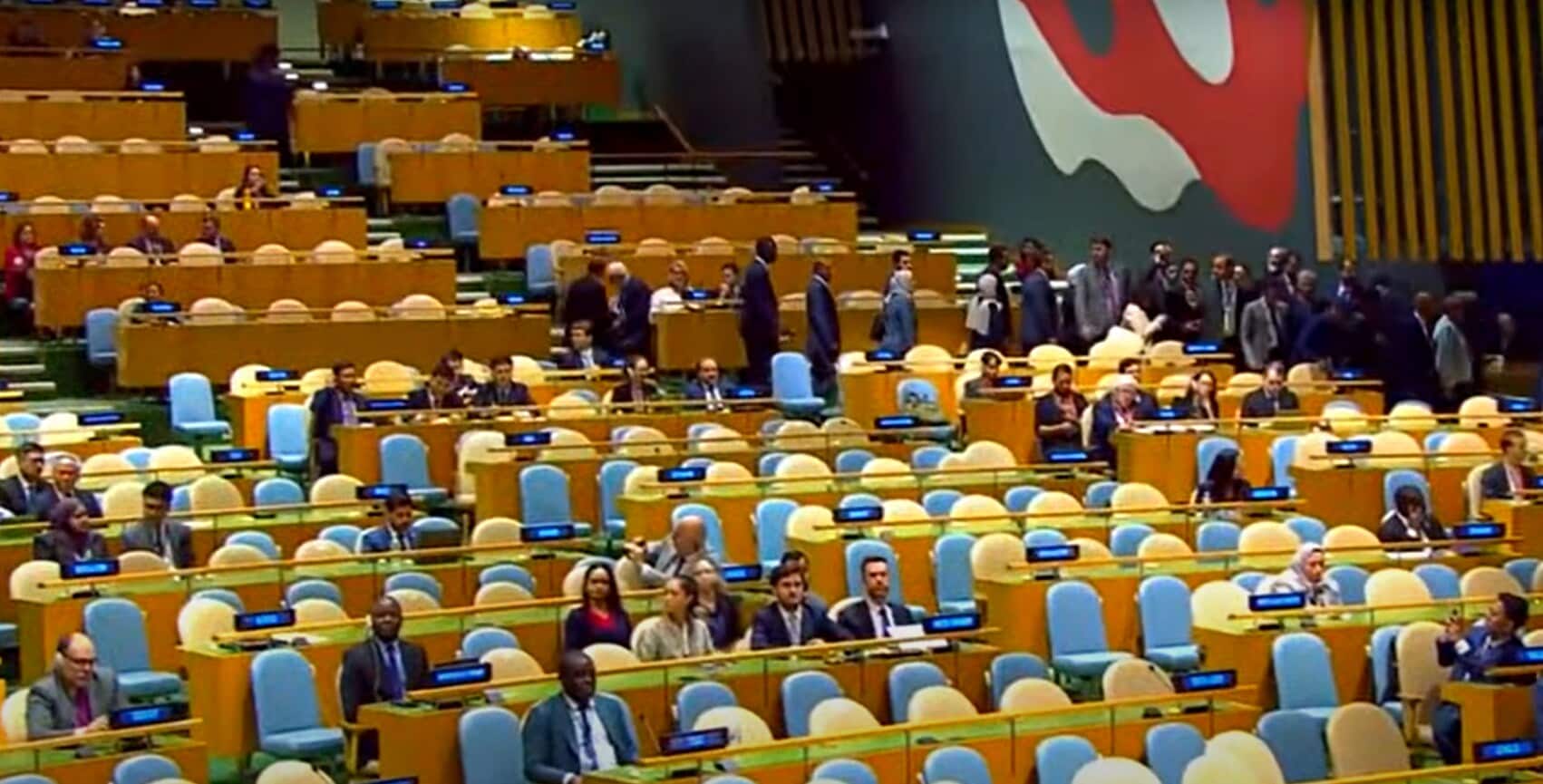 Delegations Walk Out In Protest As Israeli PM Benjamin Netanyahu ...