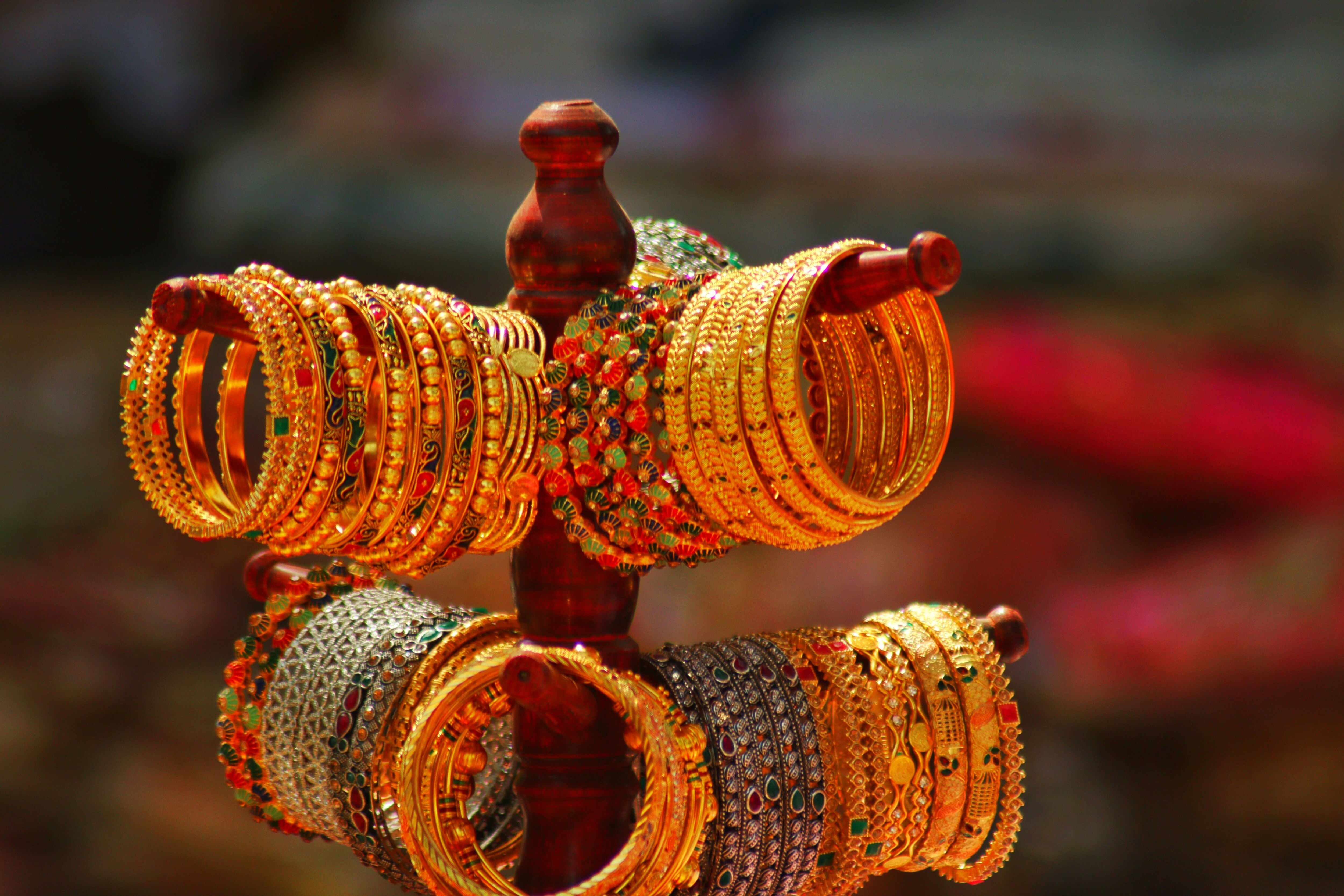 Gold Price Near Record High Amid Festive Demand — Check Rates In Delhi ...