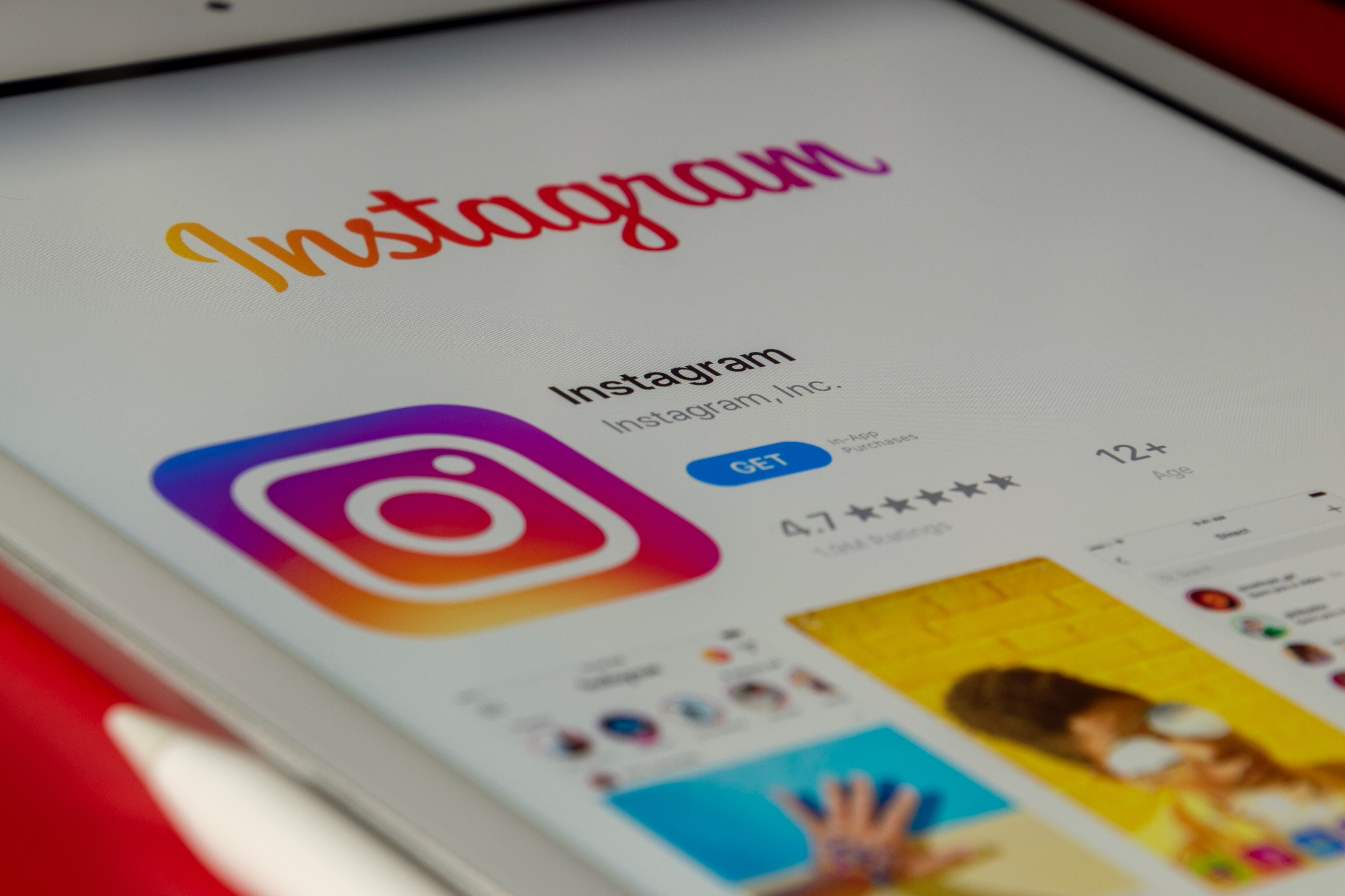 Instagram Readies Twitter Competitor For Summer Release