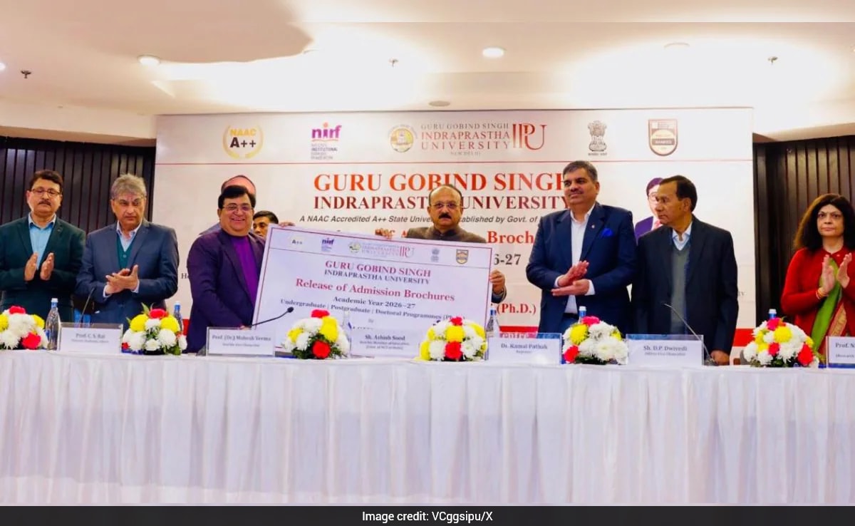 IP यूनिवर्सिटी ने एडमिशन ब्रोशर किया लॉन्च, 24 नए कोर्स पढ़ने का मौका ...