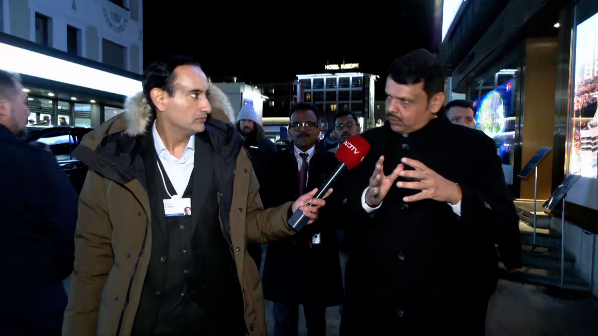 Fadnavis Hits Back at Opposition Over Davos MoUs, Explains Investment Push