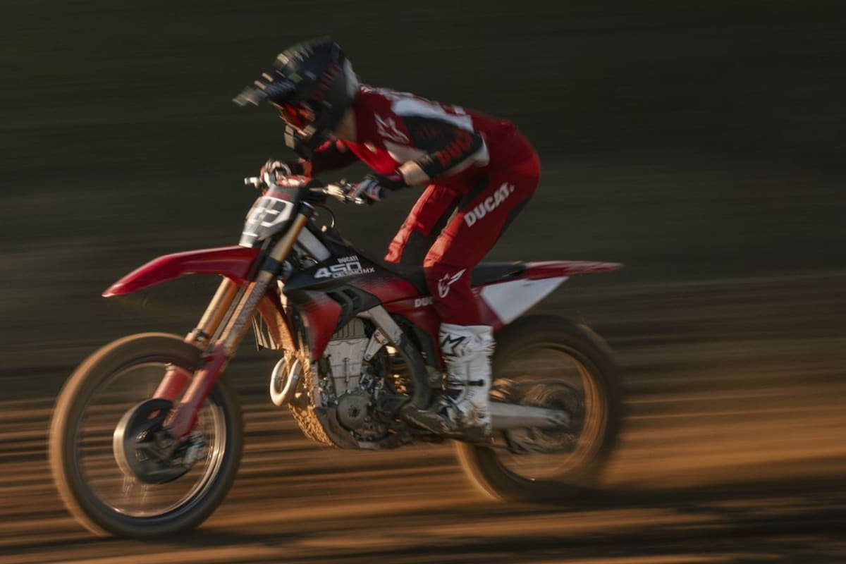 Ducati Desmo450 MX Factory Breaks Cover -Details