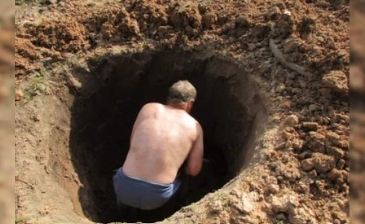 युद्ध के डर से जमीन में गढ़ा दिया था खजाना, पोते ने 80 साल बाद ढूंढ ...