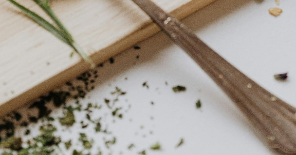 Herbs That Aid In Digestion Naturally