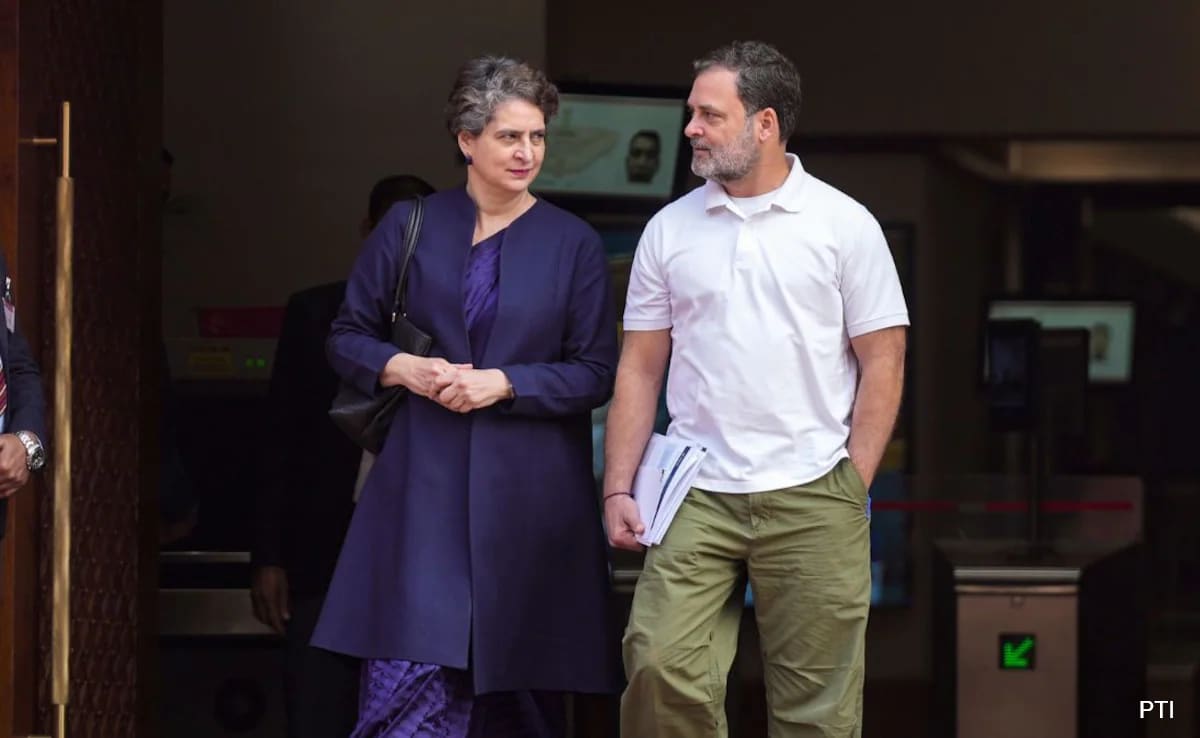 Wayanad To Be Next Amethi: Posters Warn Gandhis On Kerala Chief ...