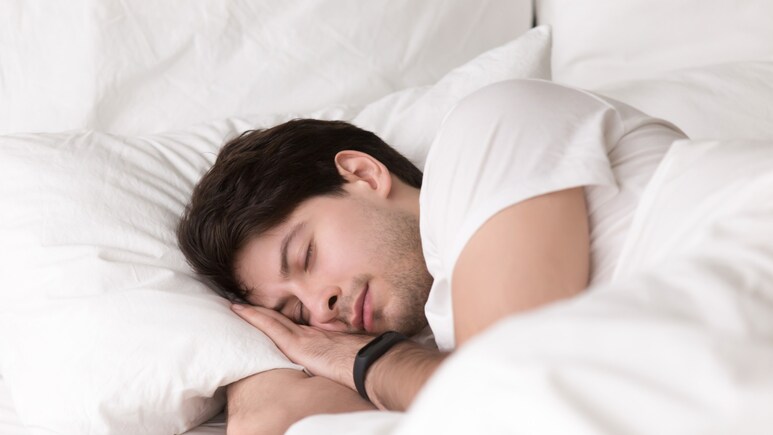 Can Deep Sleep Help Build Muscle, Burn Fat, Boost Brain? New Study Says ...