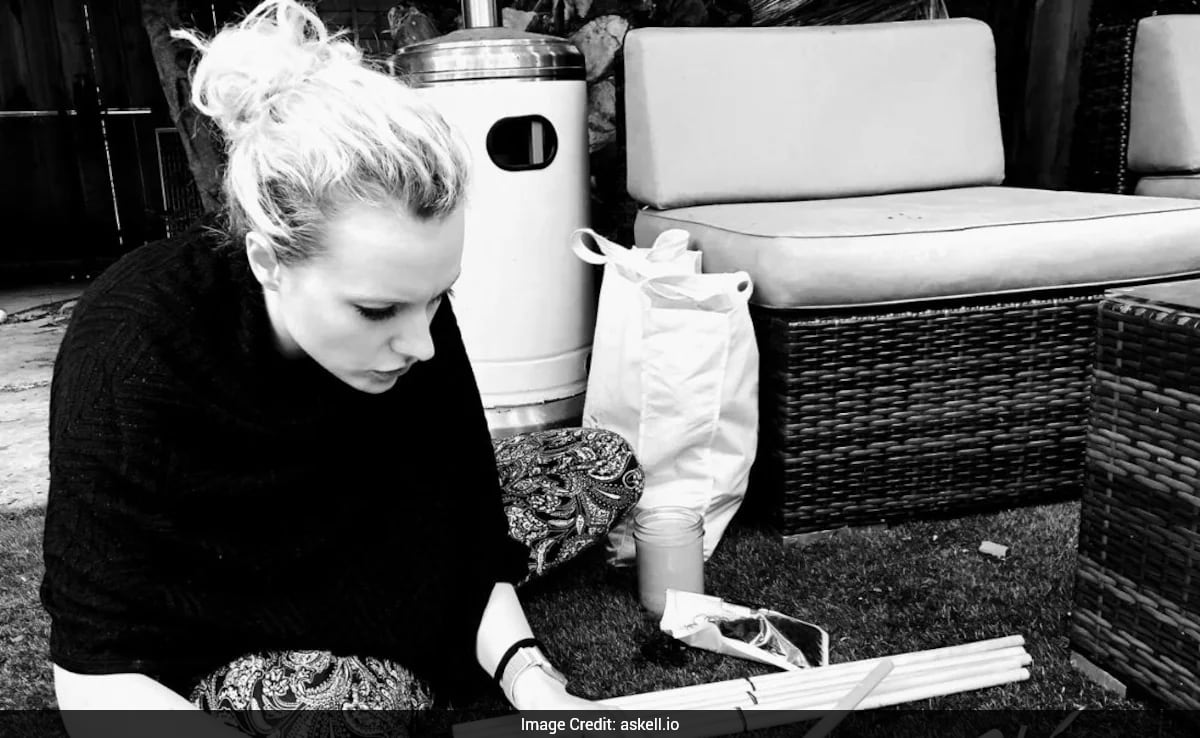 Who Is Amanda Askell? All About Woman Teaching Anthropic's AI Chatbot ...