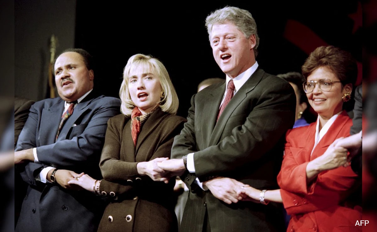 Former US president Bill Clinton, Hillary Clinton Demand Epstein ...