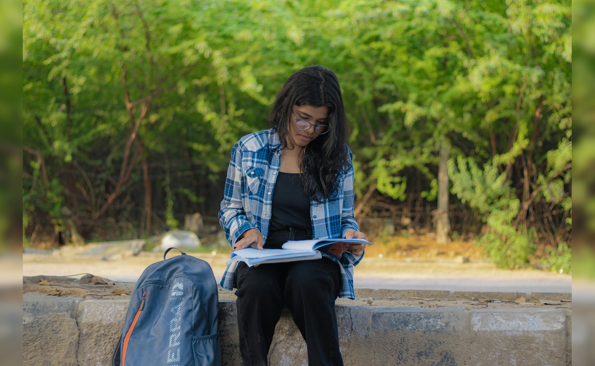 परीक्षा में टॉप करने वाले बच्‍चों में देखी जाती हैं ये 7 कॉमन आदतें, क् ...