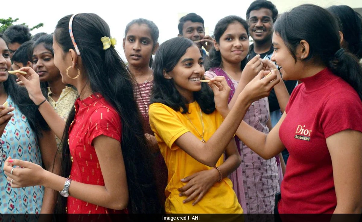 Karnataka SSLC Result 2026 (OUT) LIVE: KSEAB 10th Results Download Link ...