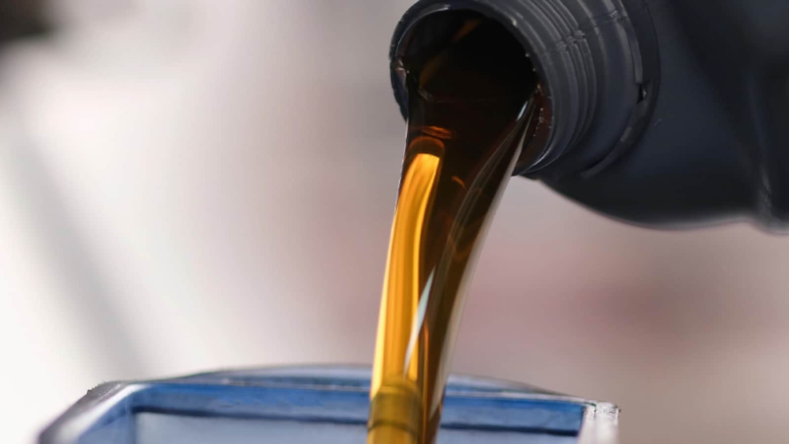 Gulf Oil Declares Rs 30/Share Dividend Amid Slip In Q4 Profit; Check ...