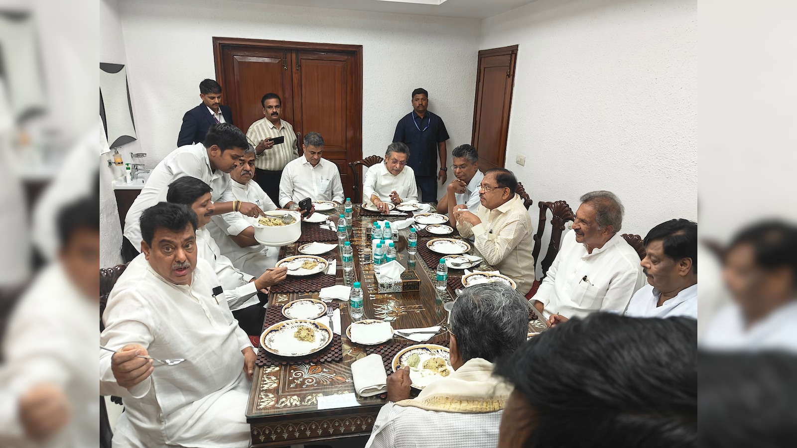 Karnataka Power Play: Siddaramaiah To Hosts MLAs For Breakfast As CM ...