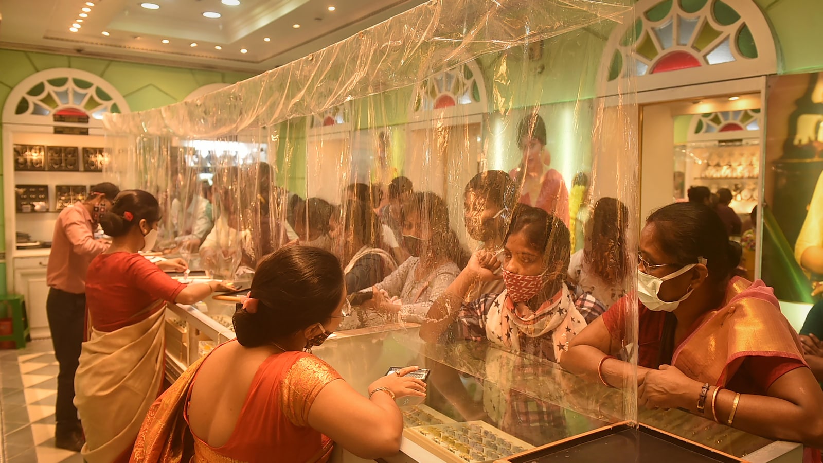 Gold, Silver Price Today, May 29: Check Prices In Mumbai, Delhi ...