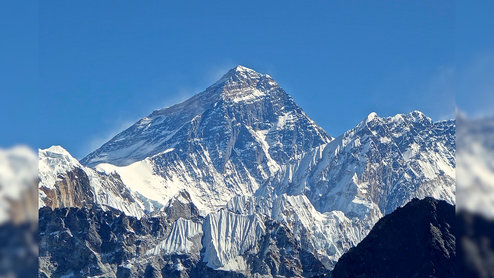 Cost Of Bringing Back Bodies From Mount Everest: Why Is It So Expensive ...