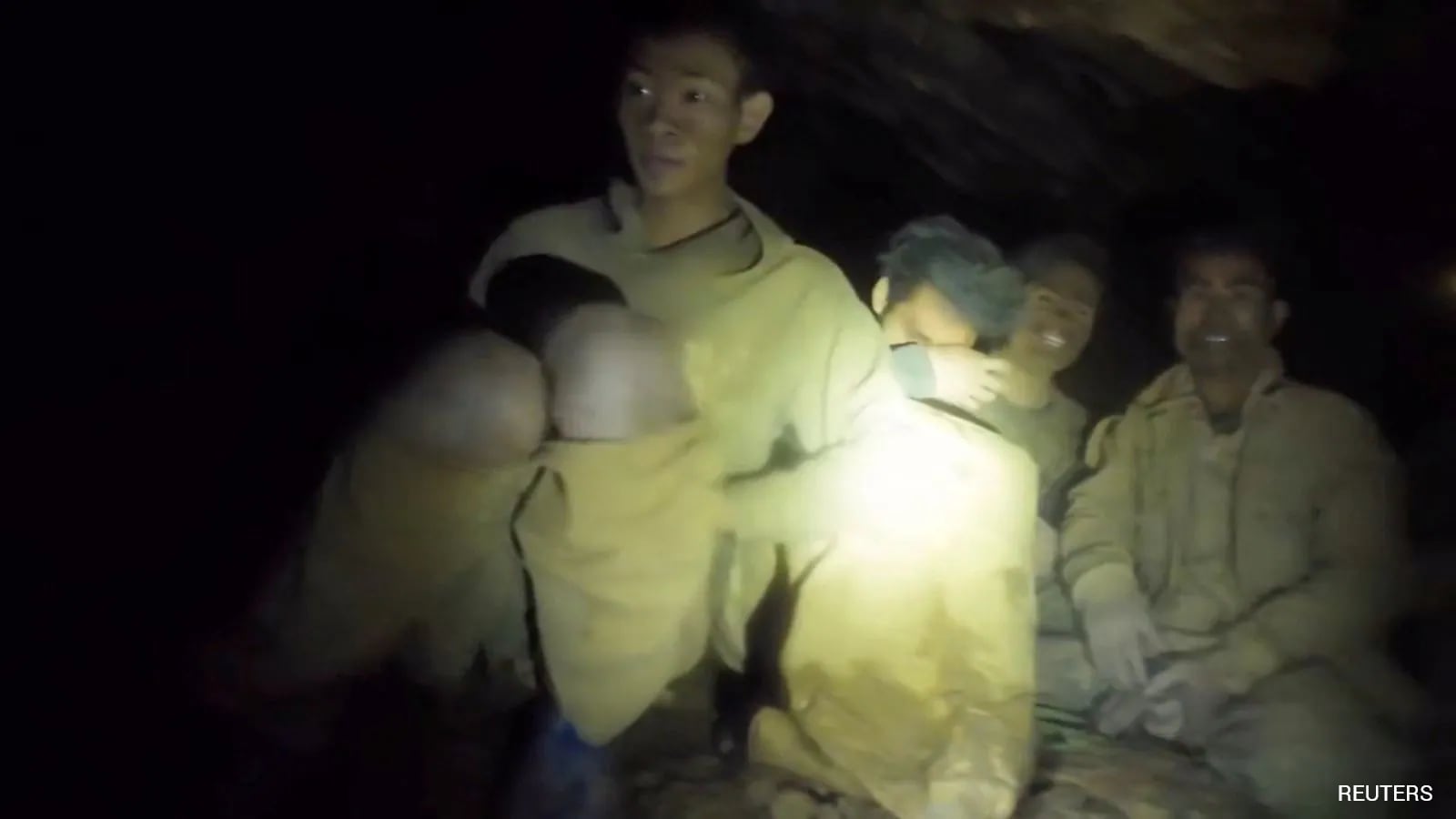 No Visibility, Narrow Tunnels: 3-Nation Laos Cave Rescue Team Faces Hurdles