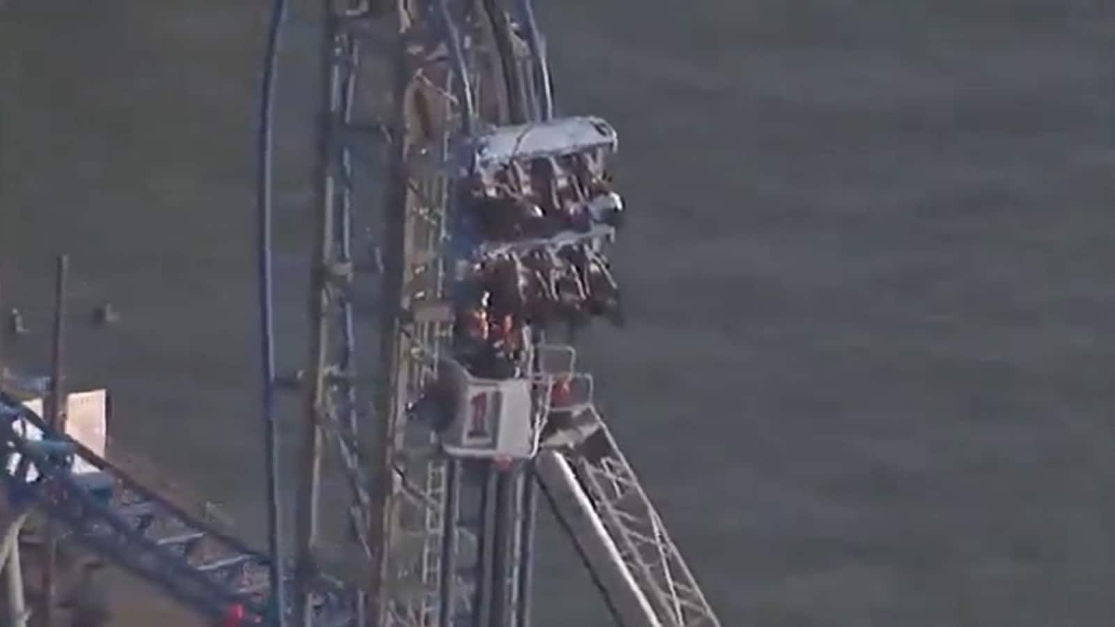 Texas Roller Coaster Malfunction Left 8 Students Hanging 100 Feet Above ...