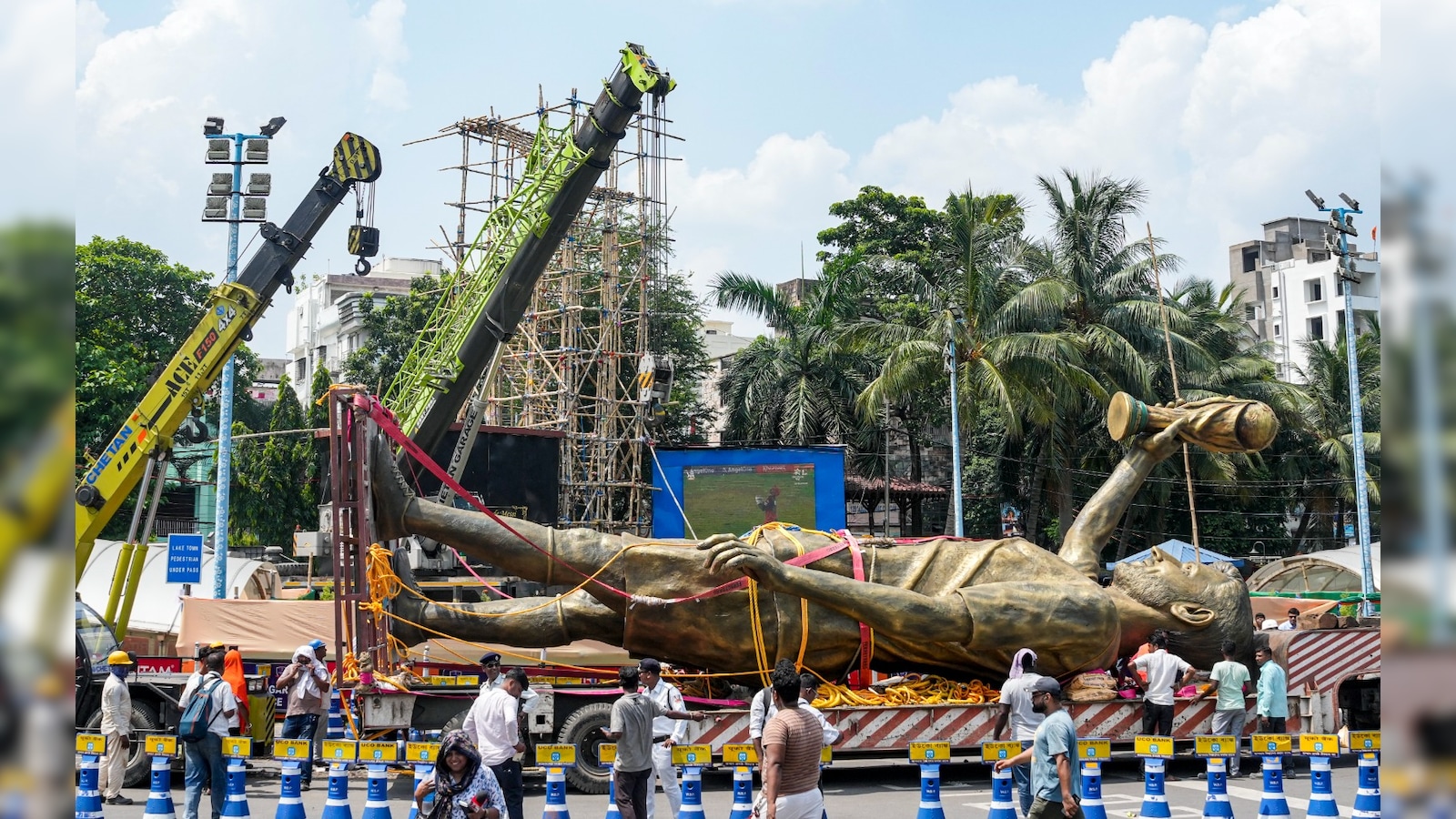 Kolkata's 70-Foot Lionel Messi Statue Removed Over Safety Concerns
