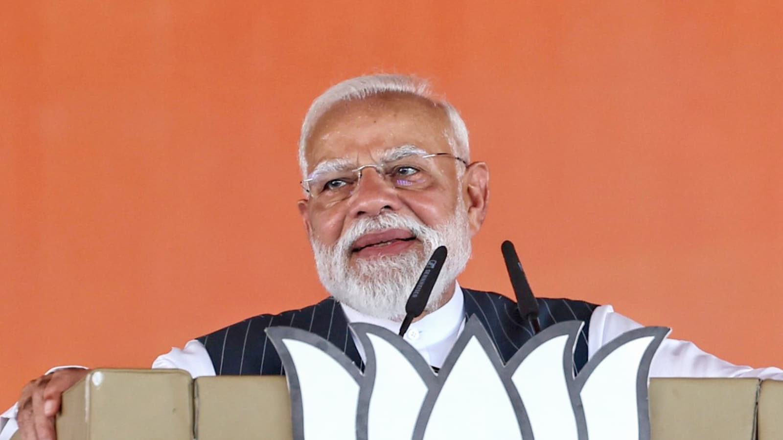 PM Narendra Modi Surpasses Jawaharlal Nehru, Becomes Longest-Serving ...