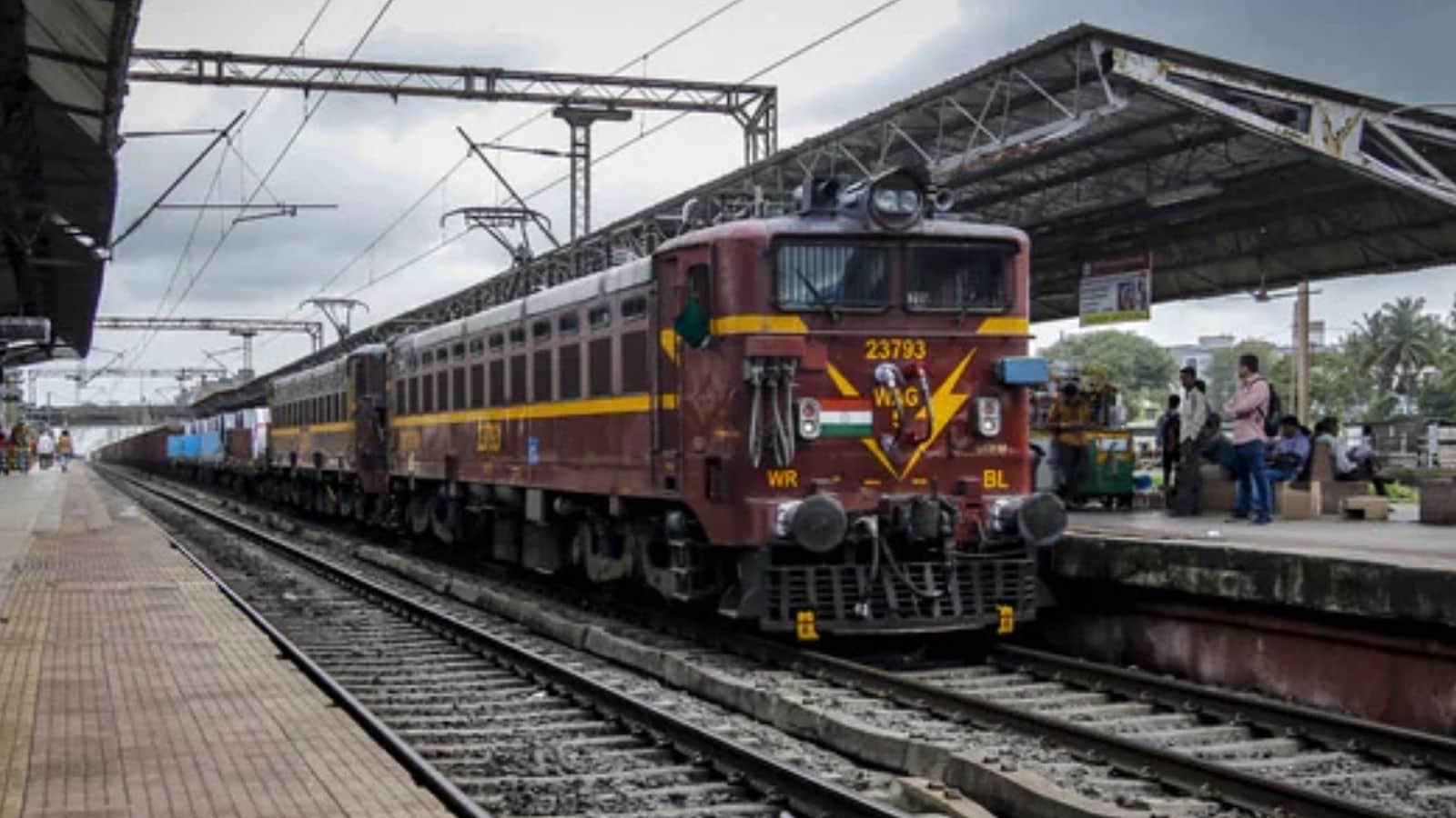 ट्रेन हादसों पर लगेगी लगाम, भारतीय रेलवे ने सिग्नलिंग प्रोजेक्ट को ...