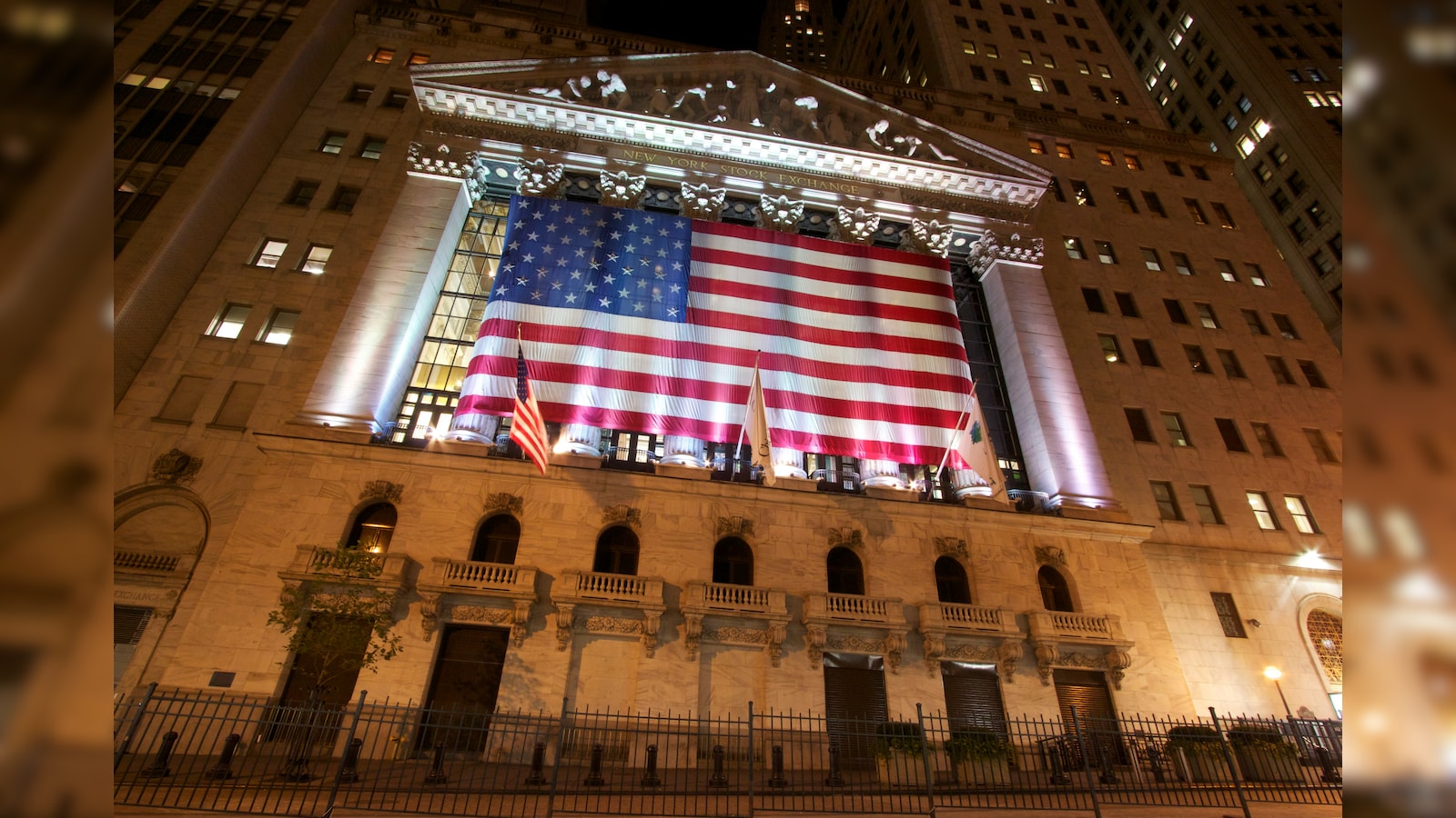 US Stock Market Today: Dow Jones, S&P Rise As Oil Slides; Nasdaq Surges ...