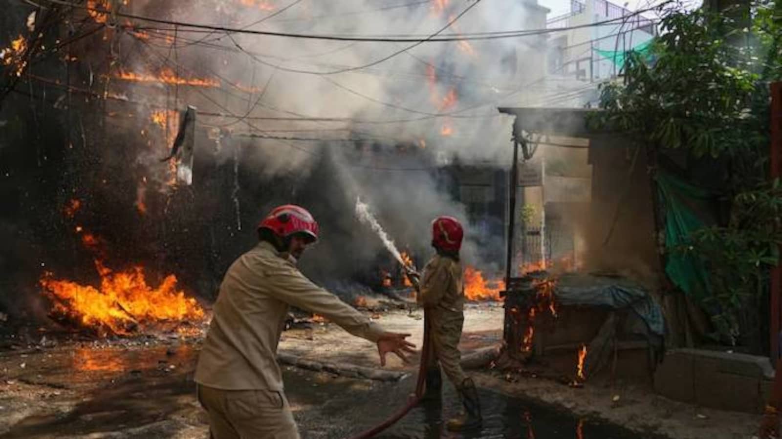 Delhi Malviya Nagar Restaurant Fire LIVE Updates: मालवीय नगर होटल में ...